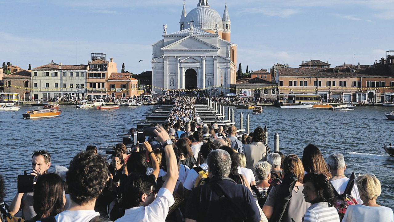 En quoi le tourisme nous impacte?